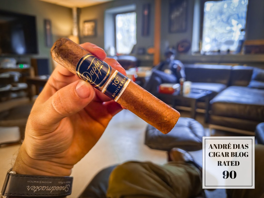 997. Dapper 10th Anniversary Short Robusto (Review Exclusive) - ANDRÉ CHARUTO DIAS